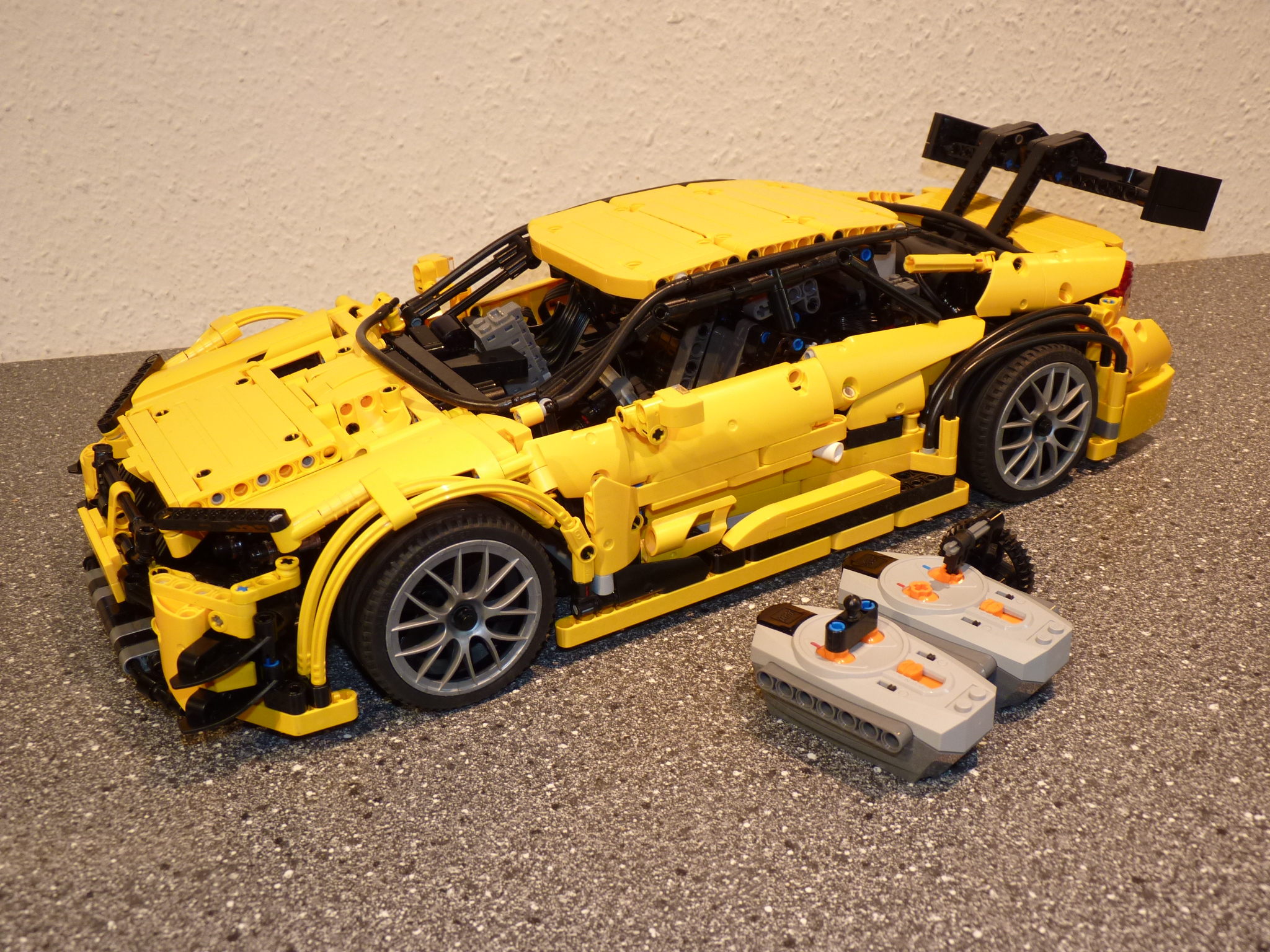 peters-lego.com - BMW M4 DTM