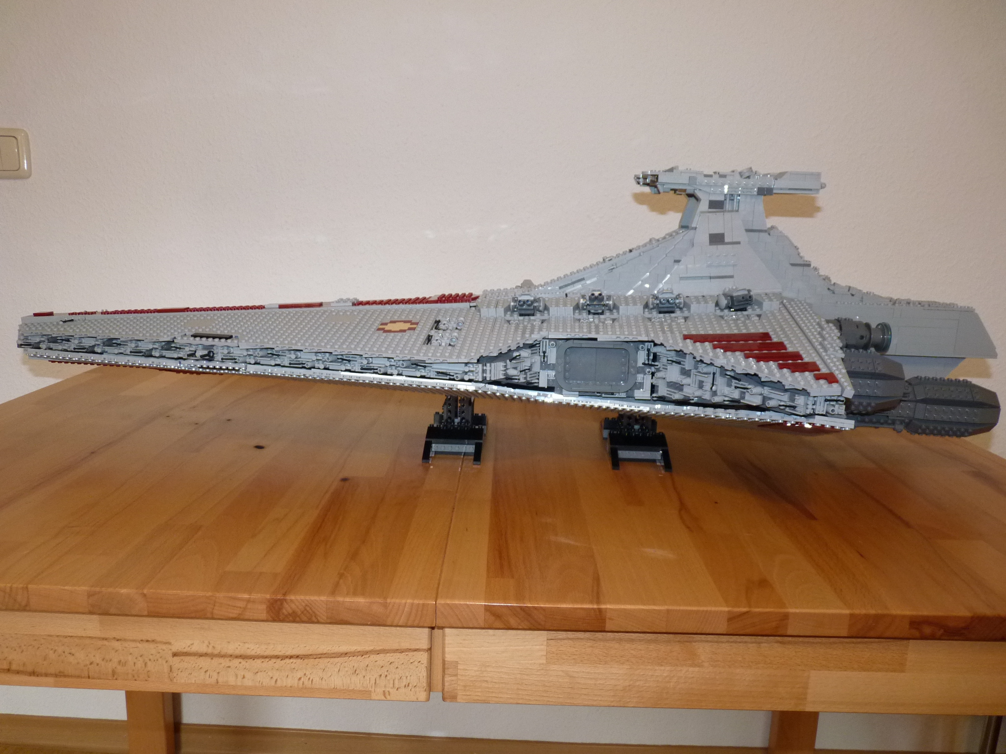 peters-lego.com - UCS Venator